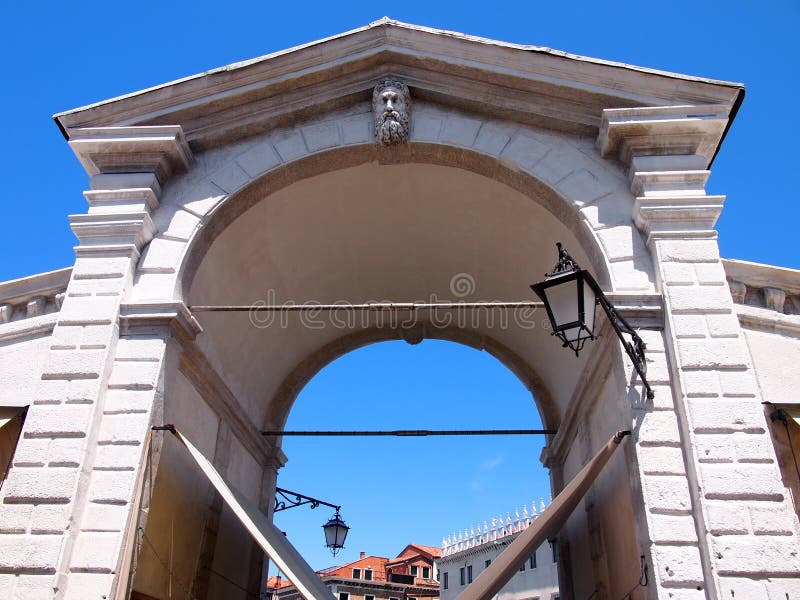 Rialto Bridge - Ponte Di Rialto (Venice, Italy) Stock Photo - Image of ...