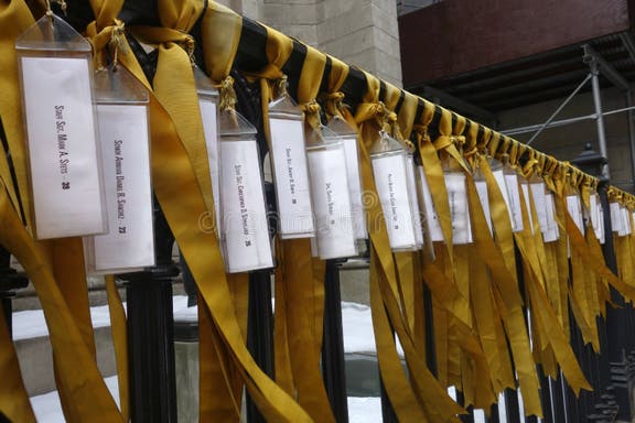 Ribbons for Soldiers editorial photography. Image of marble - 37934702