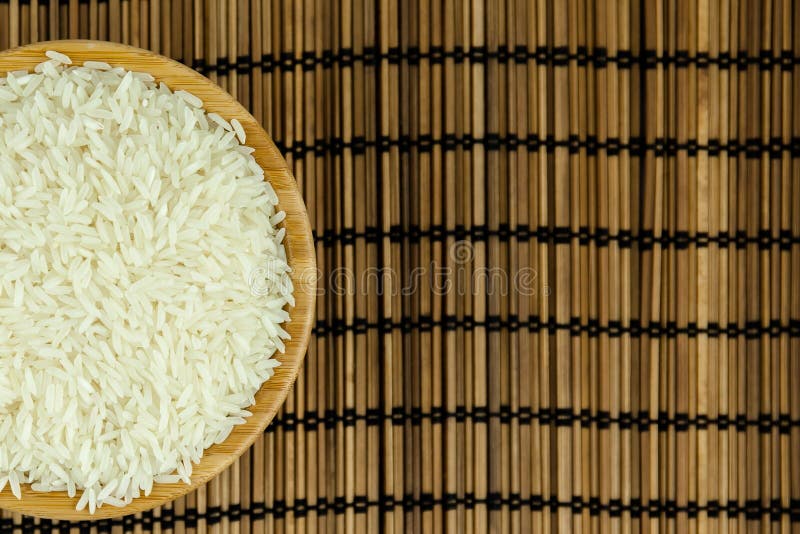 Rice in the Bowl on Traditional Asian Plate Mat Stock Illustration ...