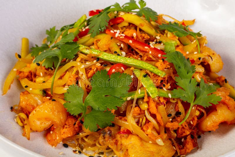 Rice noodle with chicken stock image. Image of thailand - 121890401