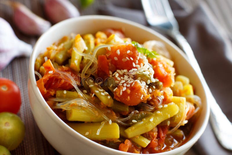 Rice Spaghetti with Vegetables Stock Photo - Image of lunch, bowl: 69577998