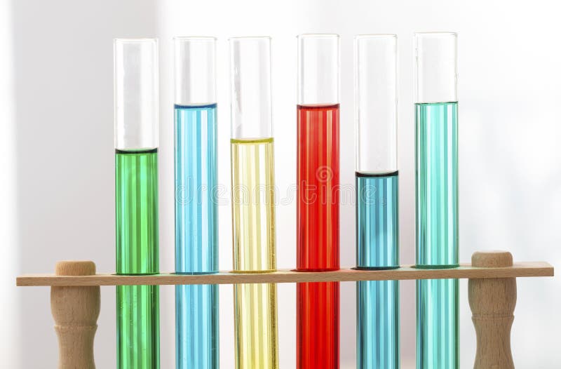 Insieme Delle Provette Foto Stock - Download 132 Royalty Free Photos