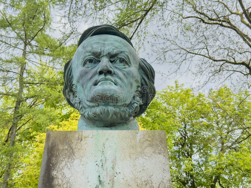 Richard Wagner Statue in Bayreuth, Bavaria Germany Editorial Image ...