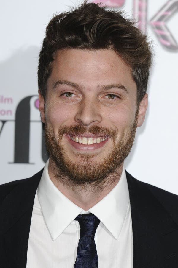 Rick Edwards fotografia editorial. Imagem de azuis, mostra - 16839797