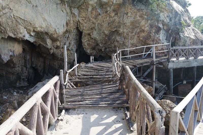 544 Rickety Bridge Stock Photos - Free & Royalty-Free Stock Photos from ...