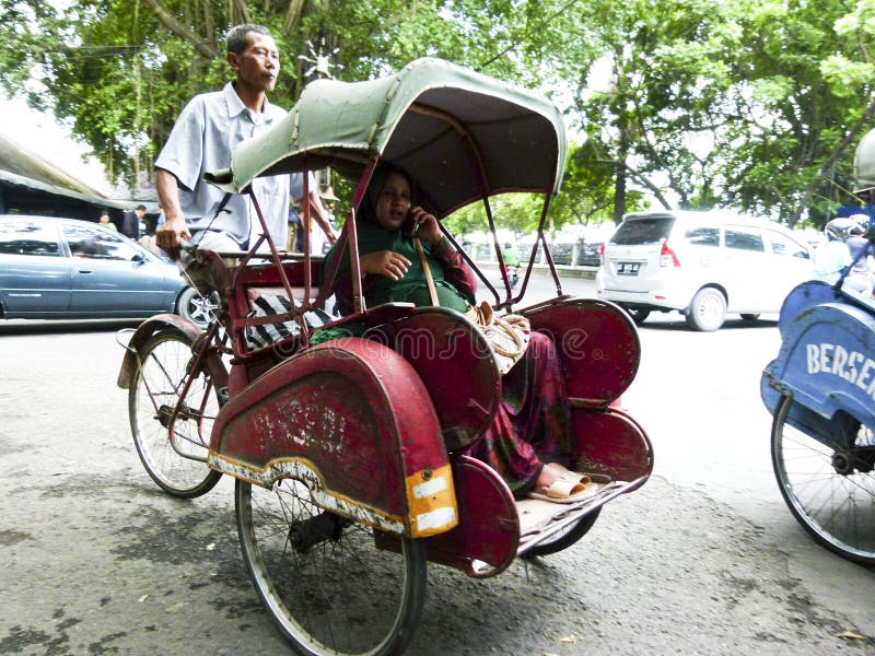 Rickshaw foto de archivo editorial. Imagen de indonesia - 78199043