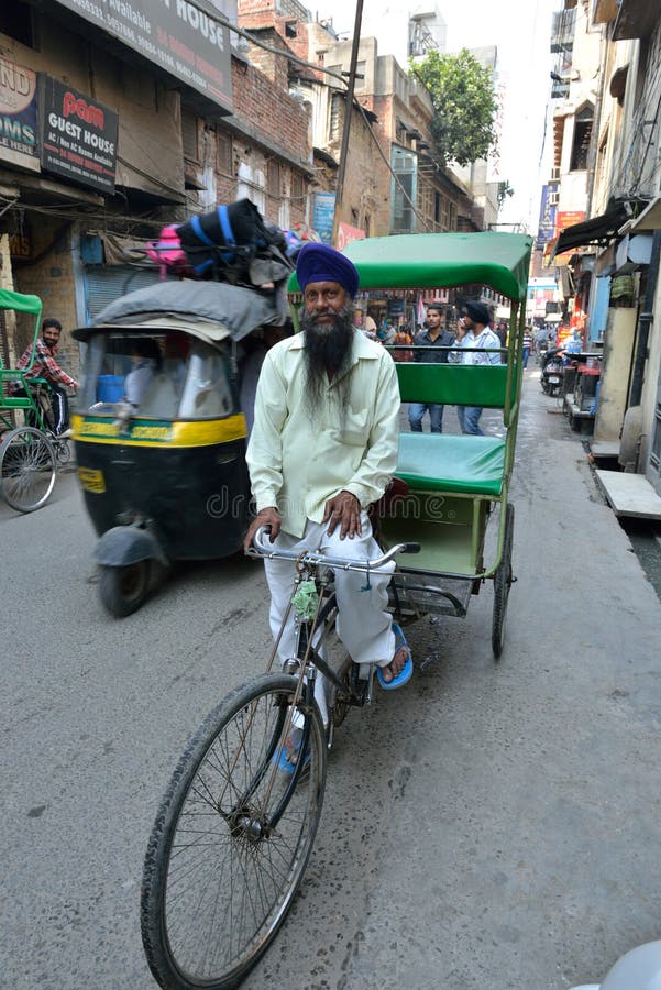 Rickshaw Driver editorial photo. Image of akal, holy - 28386231