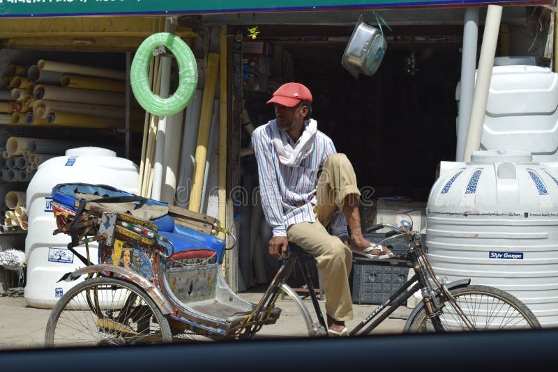 Rickshaw driver editorial stock image. Image of history - 111332259