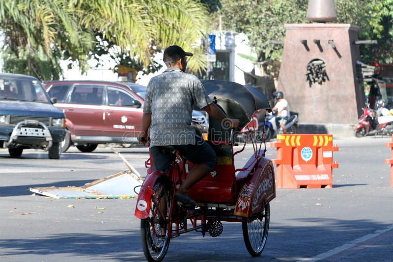 Rickshaw driver editorial stock image. Image of central - 55608334