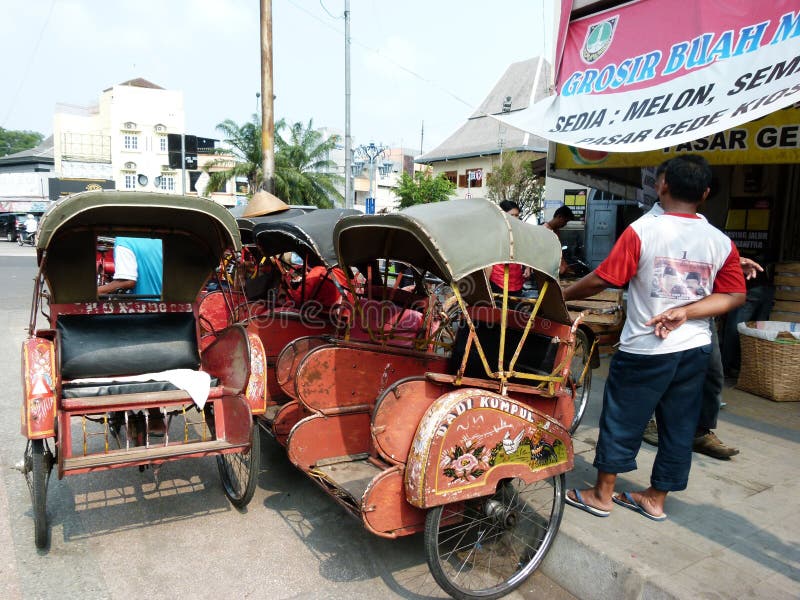 Rickshaw editorial photo. Image of passengers, waiting - 64598311