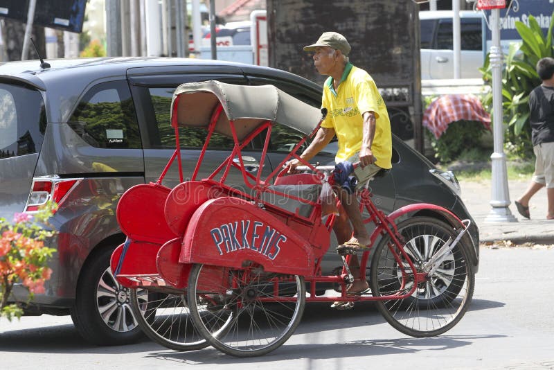 Rickshaw editorial image. Image of wheel, indonesia, solo - 77109090