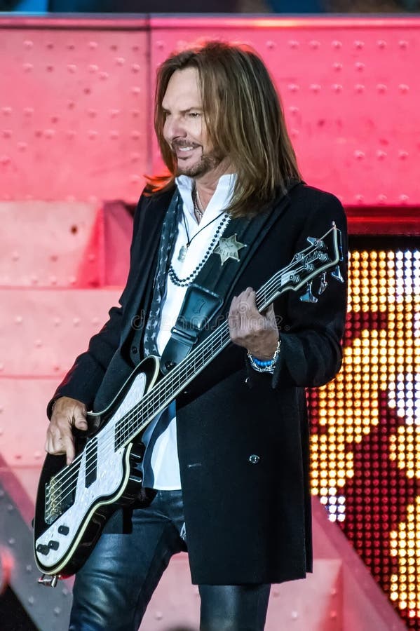 Ricky Phillips & James Young Di STYX Che Esegue Al Concerto Di ...