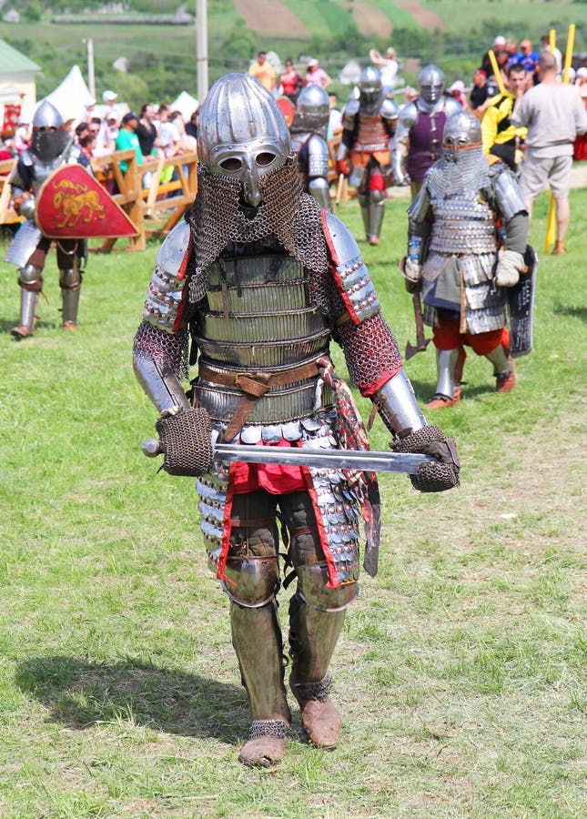 Riddarestrid redaktionell arkivfoto. Bild av hjälm, lans - 25142688
