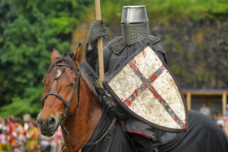 Ridder Met Lans Op Horseback Redactionele Stock Afbeelding - Image of ...