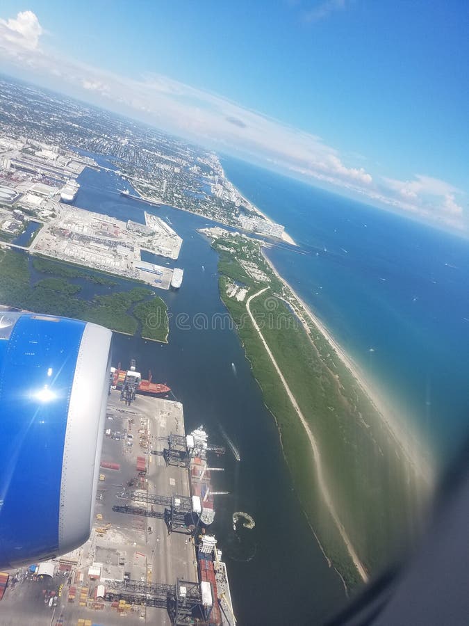 127 Ariel View Airplane Stock Photos - Free & Royalty-Free Stock Photos ...