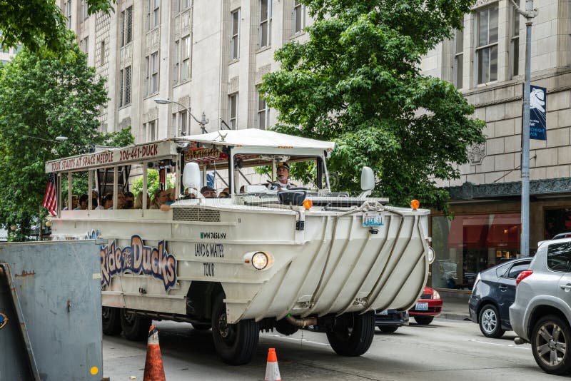 Ride the Duck Seattle Washington Editorial Photo - Image of road ...
