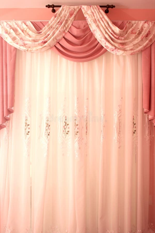 Rideaux image stock. Image du lignes, vivre, conception - 9015281