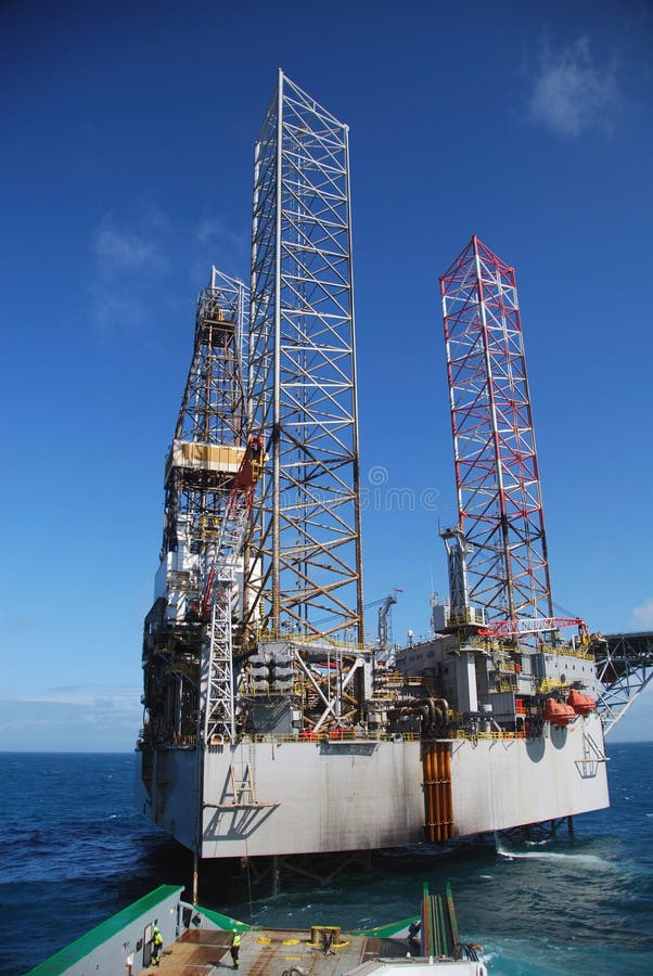 Rig move of an Jack-up rig stock image. Image of anchor - 9228727