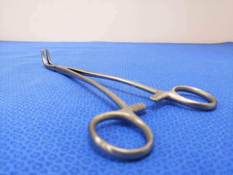 RIGHT ANGLE FORCEPS stock image. Image of clamp, instrument - 142342019