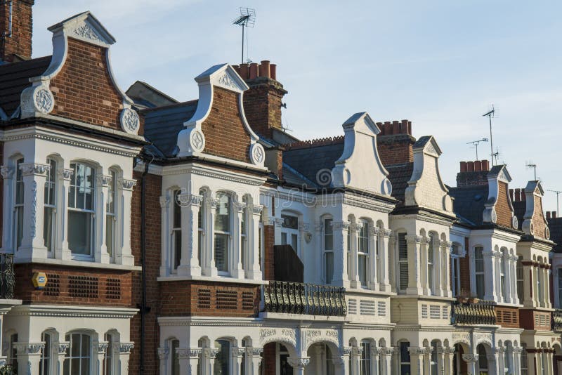 Rij Van Terrasvormige Huizen Redactionele Stock Foto - Image of typisch ...