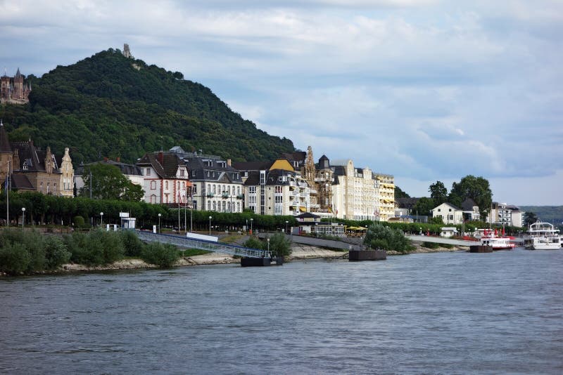 Boppard, Rijn-Rivier, Duitsland Stock Afbeelding - Image of dorp ...