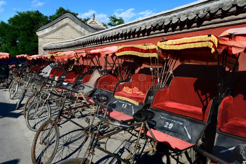 Rickshaws in China stock foto. Image of tafereel, voertuig - 41359454