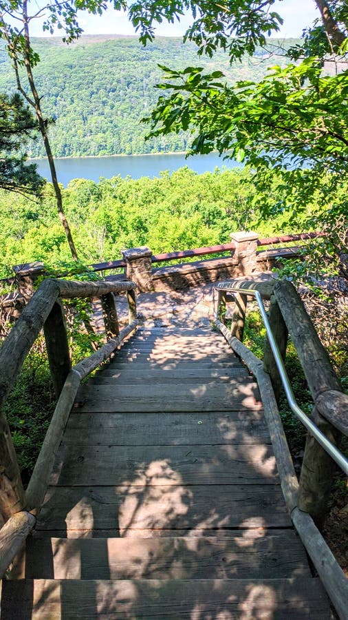 Rim Rock overlook PA stock photo. Image of lake, rock - 224528418
