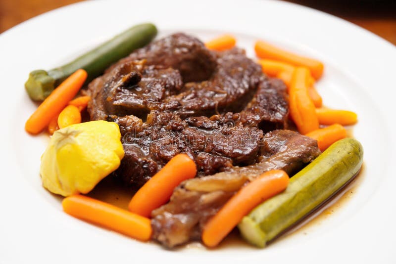 Rindfleisch Mit Chinesischen Pilzen Stockfoto - Bild von fleisch ...