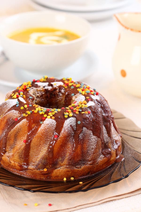 Ring Cake with Icing Sugar stock image. Image of icing - 5780183