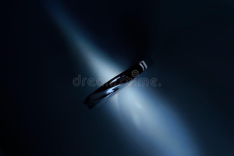 Light reflecting of a ring stock image. Image of reflecting - 46156713
