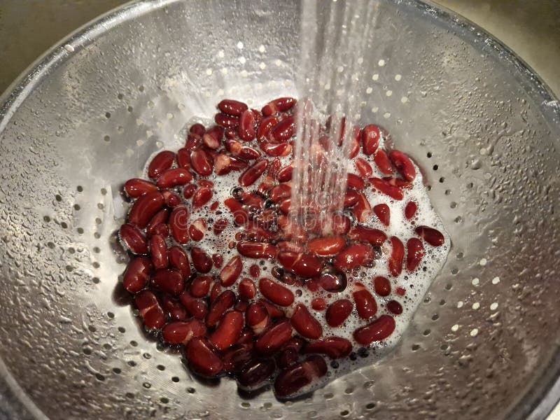 Rinse Red Kidney Beans with Water Stock Photo - Image of recipe ...