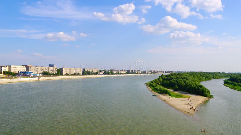 Rio Irtysh.Omsk.Russia. foto de stock. Imagem de cidade - 15824674