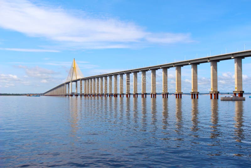 Rio Negro Bridge, Manaus, Amazonas El Brasil Foto de archivo - Imagen ...