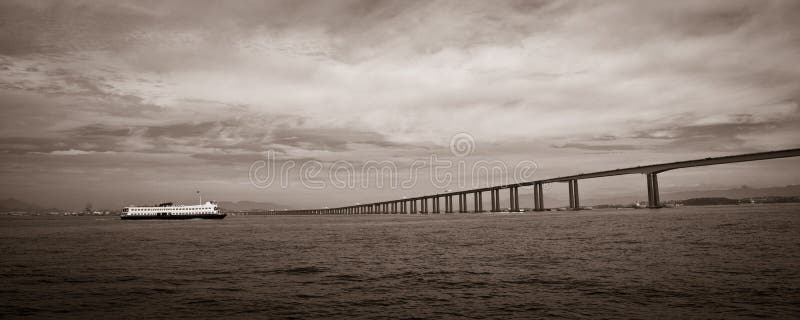 Rio-Niteroi bridge stock image. Image of long, guanbara - 19976249