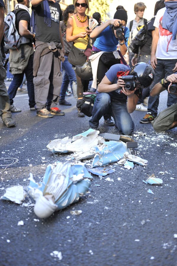 Riots in Rome - Italian Students Protest Editorial Photography - Image ...