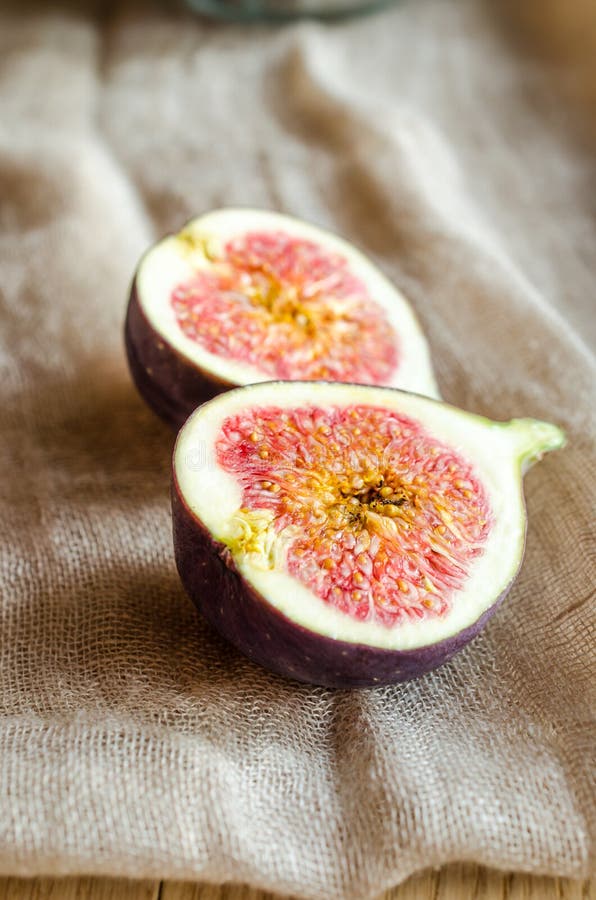 Ripe figs stock image. Image of berry, rustic, seed, fresh - 33303895