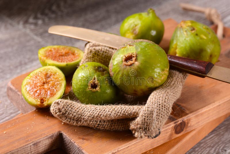Ripe green figs stock image. Image of sweet, nutrition - 76003267