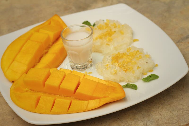 Ripe Mango and Sticky Rice with Coconut Milk Stock Photo - Image of ...
