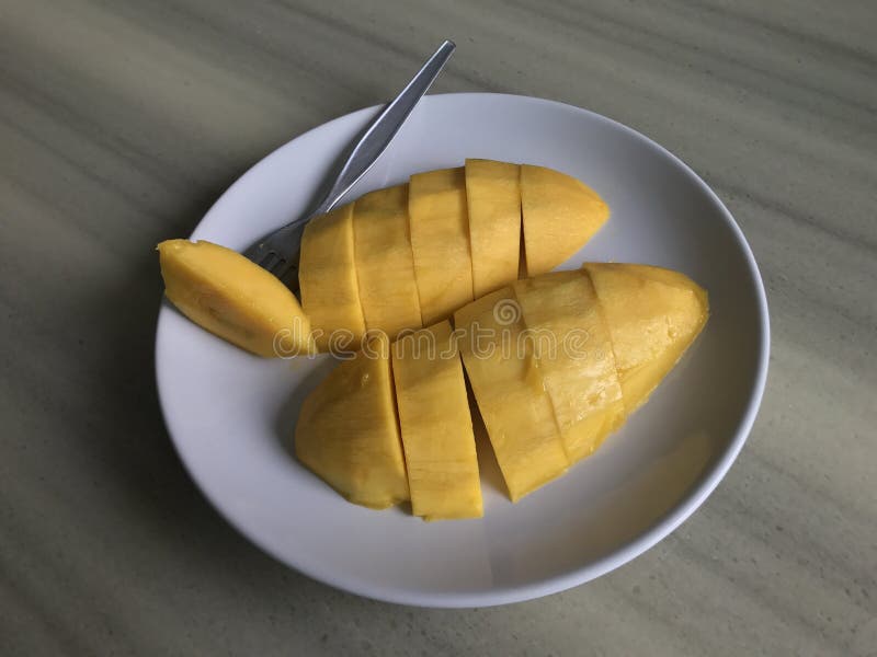 Ripe mangoes stock image. Image of mangoes, nutrition - 97616065