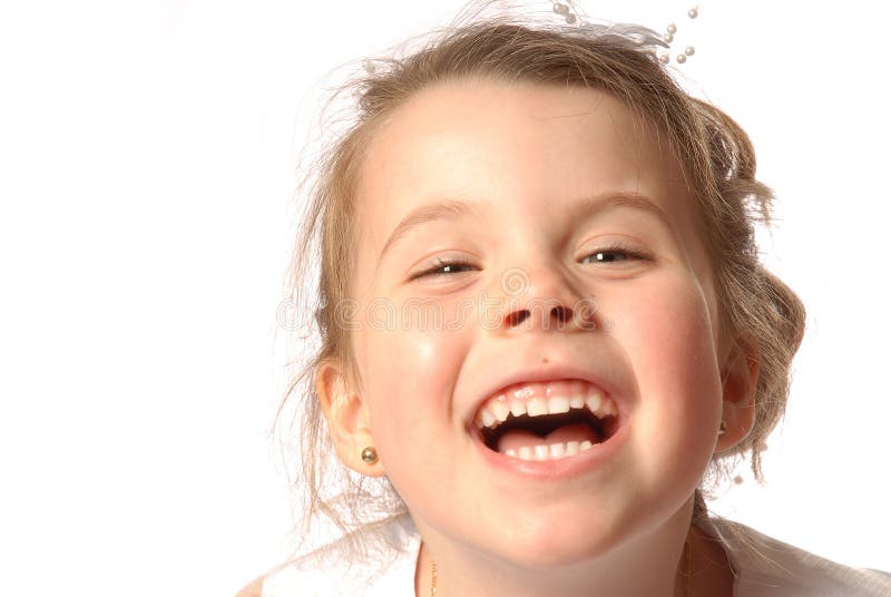 Ridendo fotografia stock. Immagine di biondo, bambino, femmina - 695468
