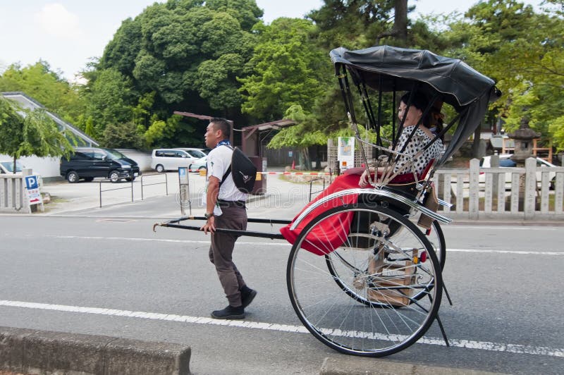Risciò, Trasporto Del Giapponese Fotografia Editoriale - Immagine di ...