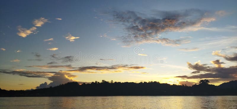 Rise of the Sun in the Middle of Nowhere Stock Photo - Image of evening ...