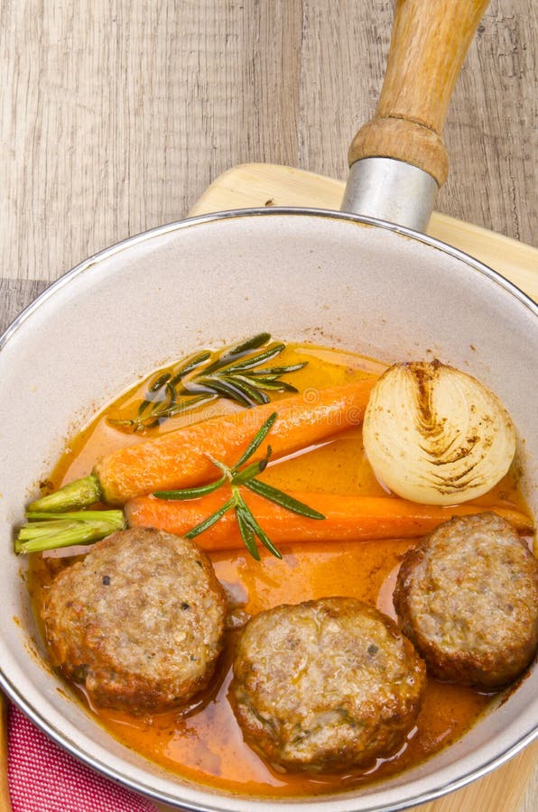 Rissoles with vegetables stock image. Image of kitchen - 23538069