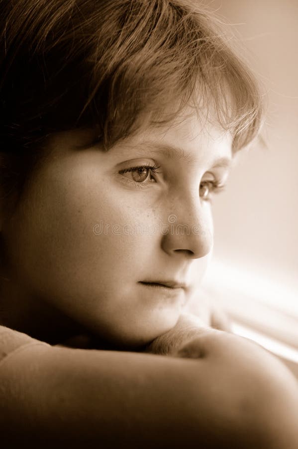 Ritratto della ragazza immagine stock. Immagine di fotografia - 1273675