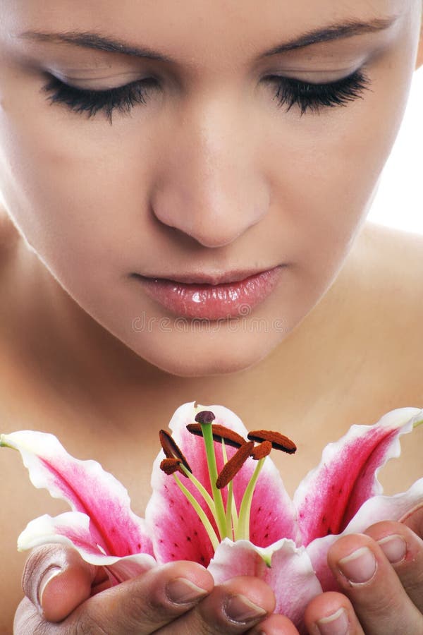 Ritratto Di Bellezza Di Una Donna Fotografia Stock - Immagine di goda ...