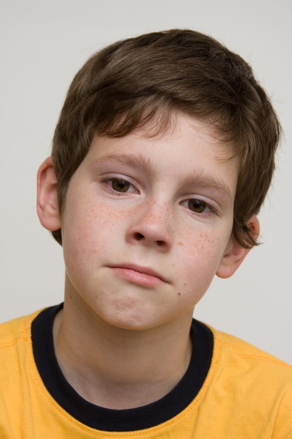Ritratto di un ragazzo immagine stock. Immagine di solitario - 14425153