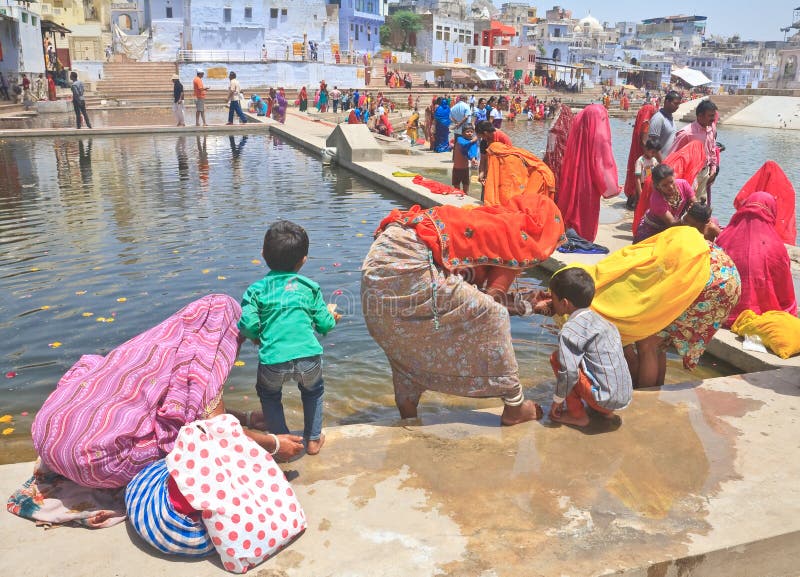 Ritual Bathing at Puru Tirtha Empul, Bali Editorial Photography - Image ...