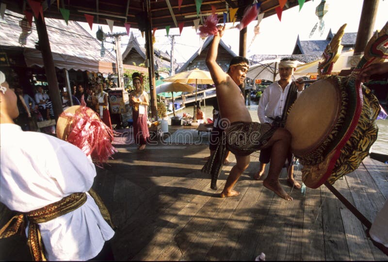 Ritual Dance in Papuan Tribe Editorial Stock Image - Image of folk ...