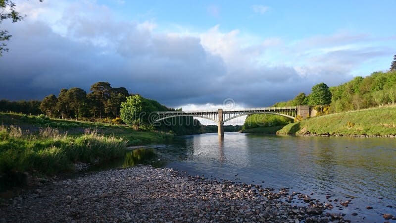 River dee stock photo. Image of lovely, river, aberdeen - 94087448