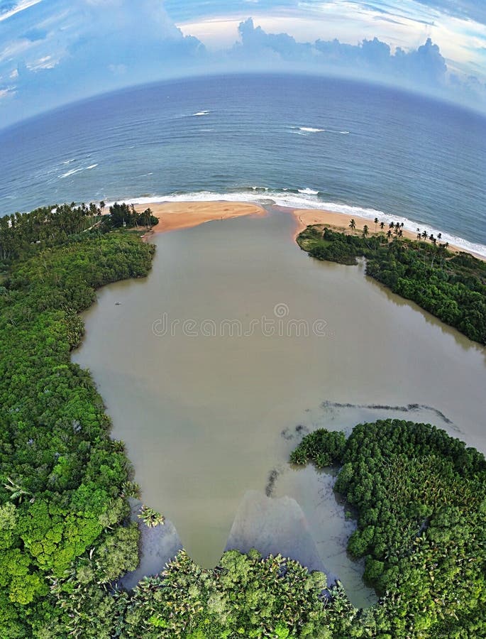 River Heading into the Ocean Stock Image - Image of ocean, lake: 169533053